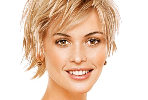 Krátké vlasy: Účesy a sřihy přesně pro vás - TOPZINE.cz